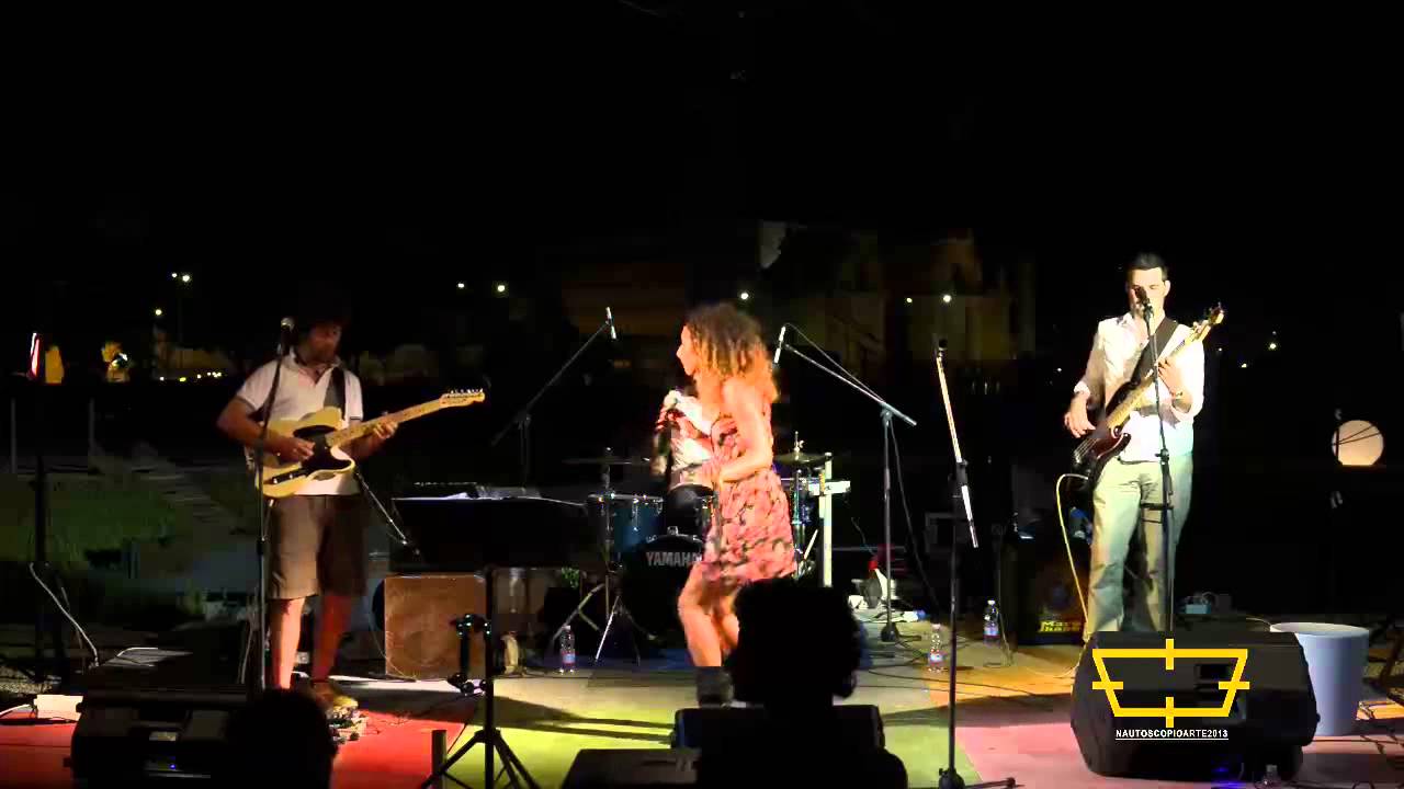 Nancy Ferraro e Radioflores - YouTube