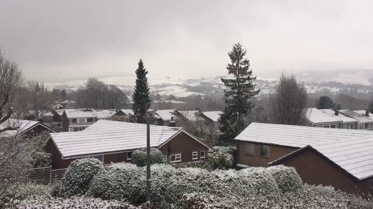 Timelapse Snow in Glossop - YouTube