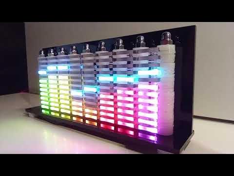 Dekorativer Digitaler Audio Spectrum Analyzer mit WS2812 RGB LED - YouTube