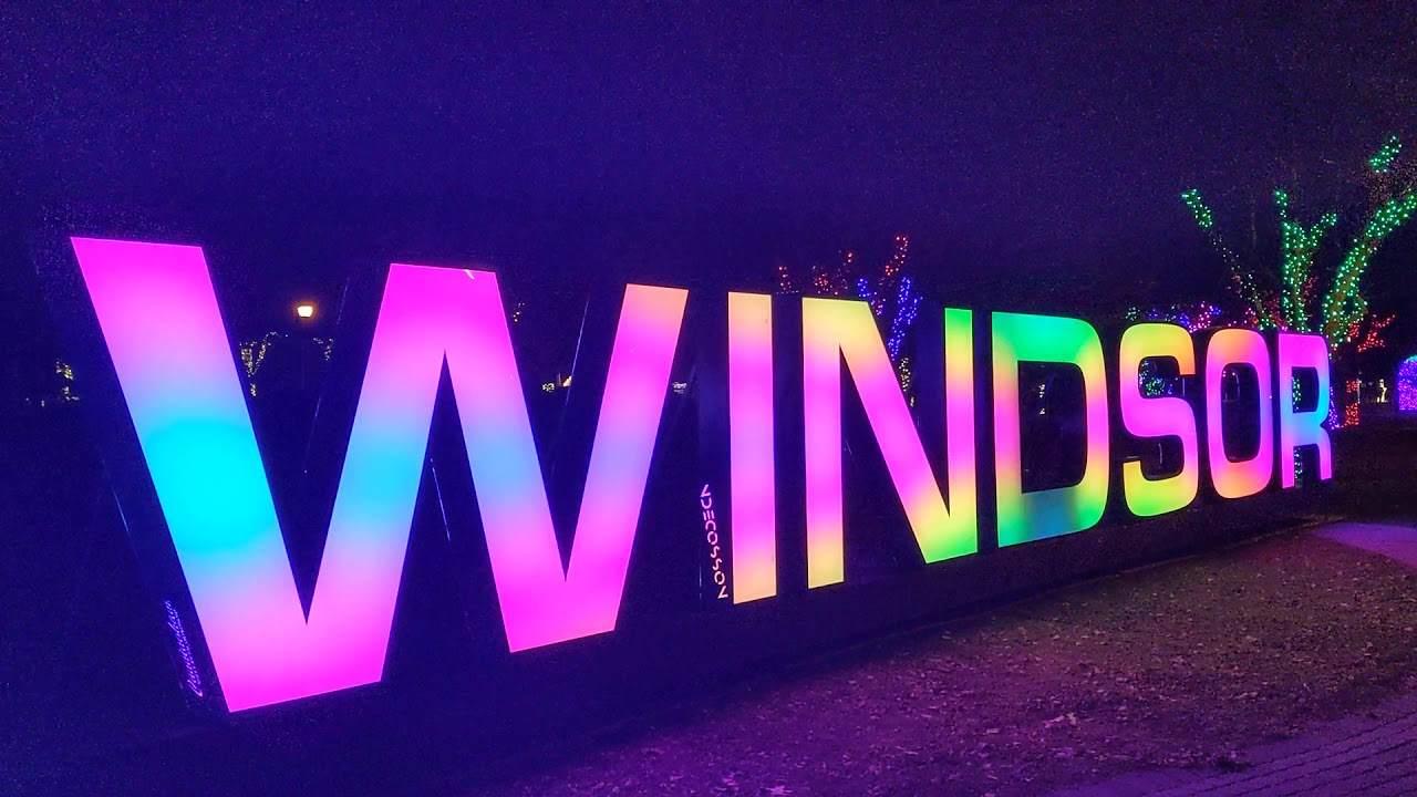 The Windsor sign at Bright Lights Windsor 2019 - YouTube