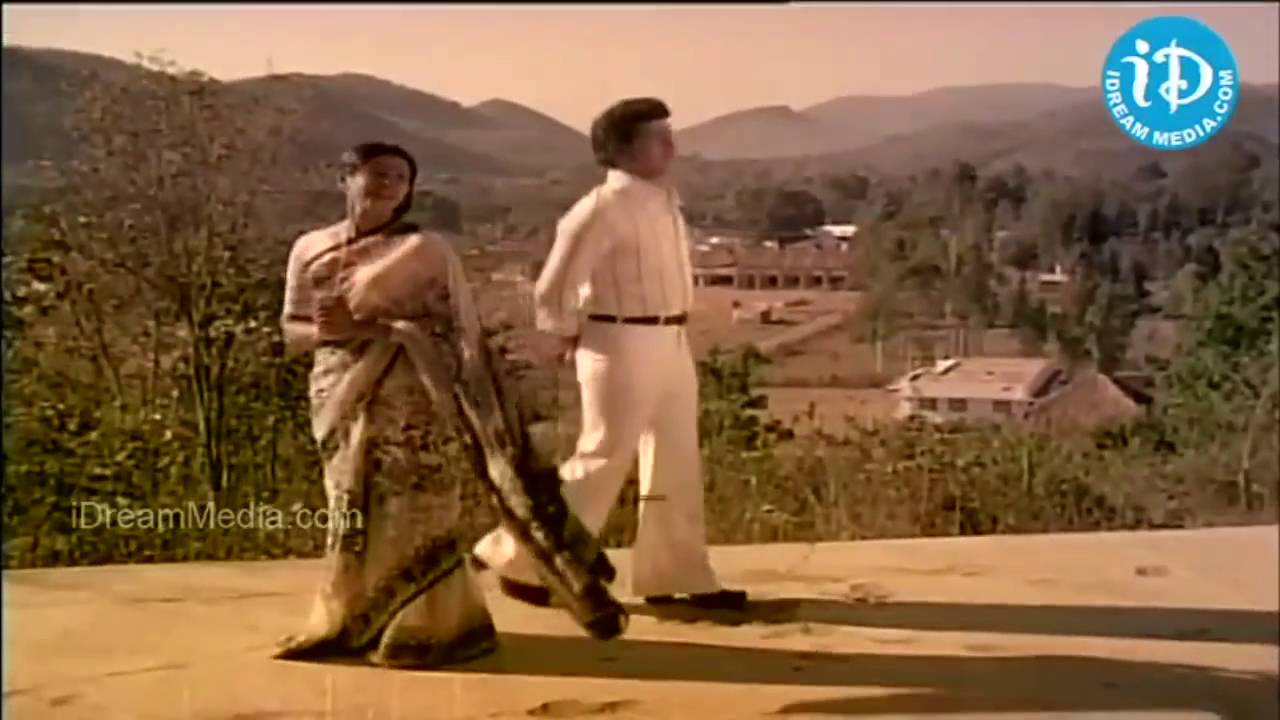 Komma Kommako Sannayi Song Gorintaku Movie, Shobhan Babu, Sujatha ...