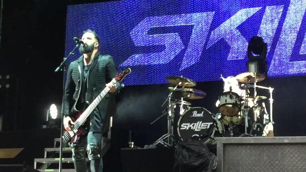 Skillet - Feel Invincible at SpiritSong 2017 - YouTube