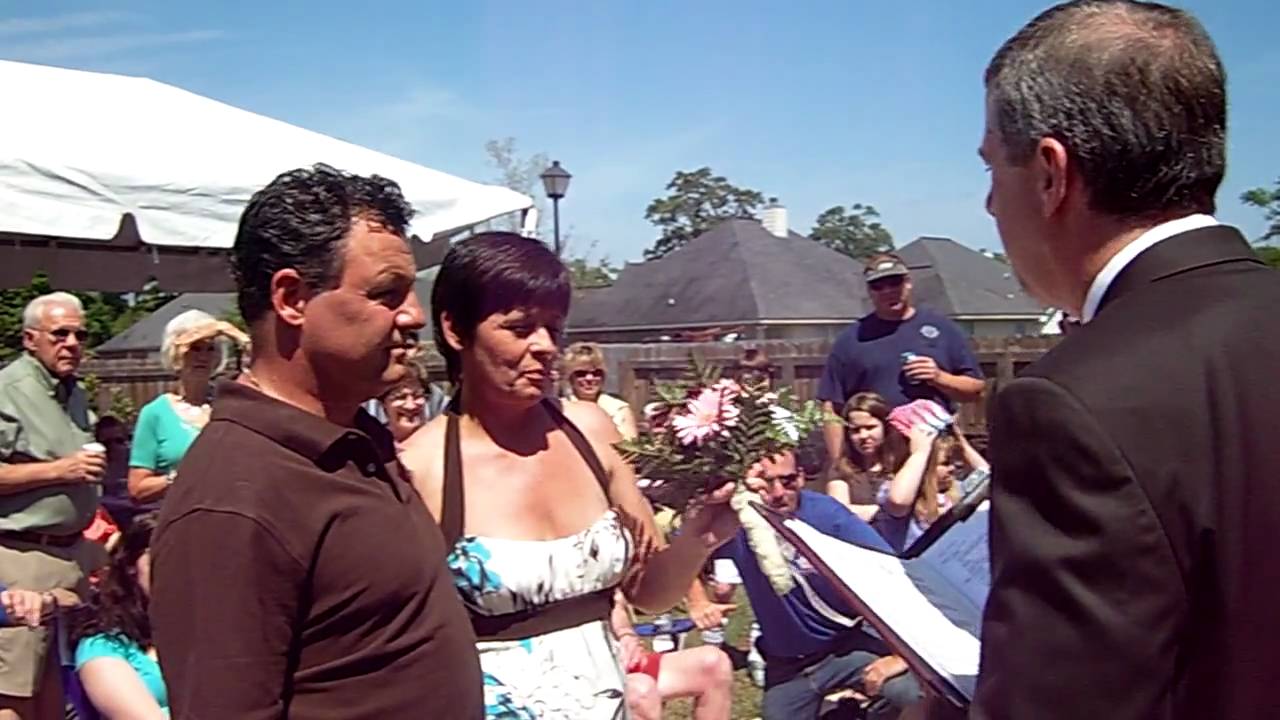 A Pig Roast Turns Into Shari and Ricky's Wedding! - YouTube