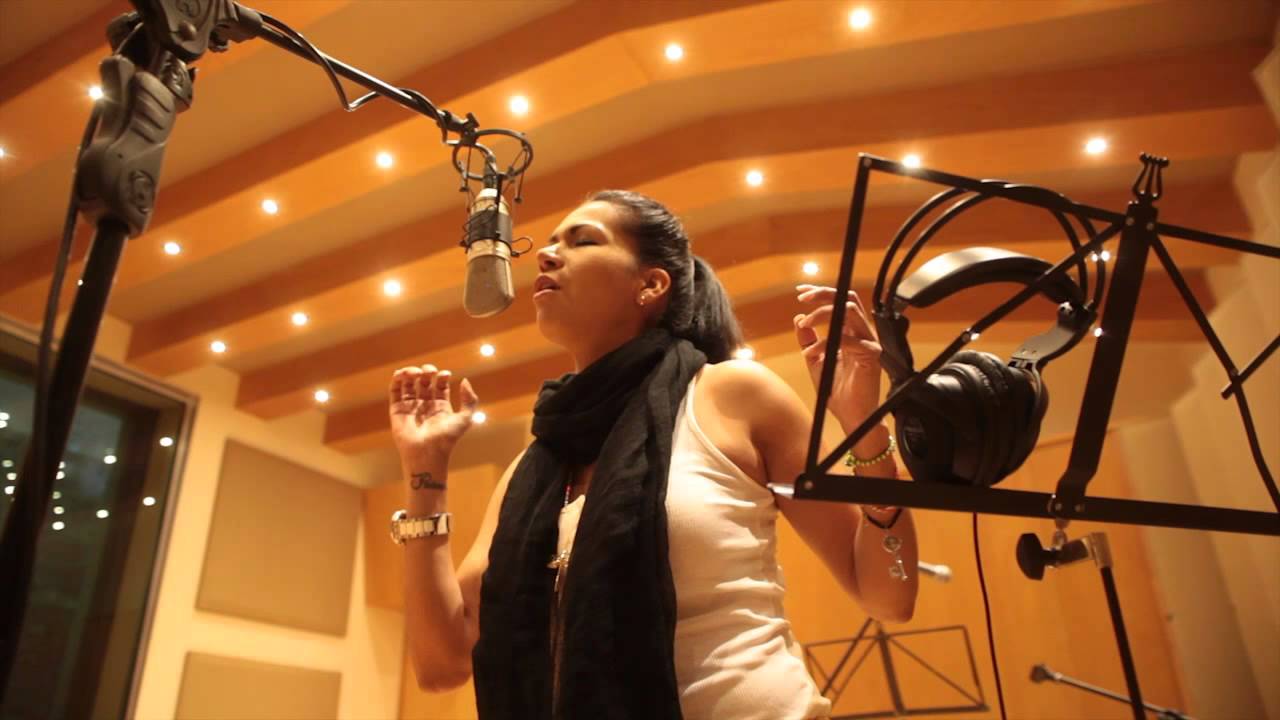 Fabiola Jaramillo Y si te quedas, ¿que? - YouTube