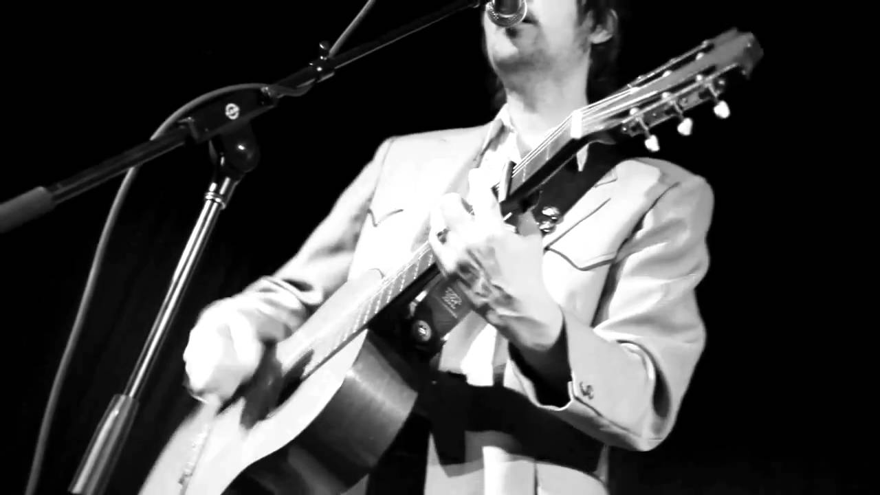 Salim Nourallah - Be Here Now (Live) - YouTube