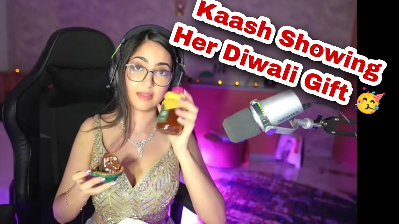 Kaash Showing Her Diwali Gift From 8Bit Creators🥰//@KaashPlays @S8ULGG - YouTube