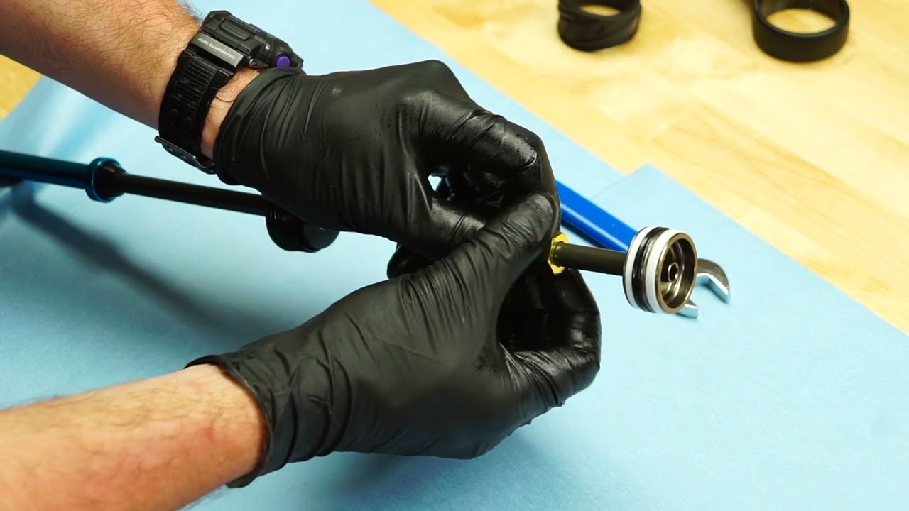 Manitou Dorado Expert and Pro Air Spring Leg Service - YouTube