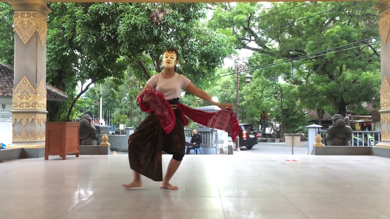 UAS TARI PUTRA ALUS - YouTube