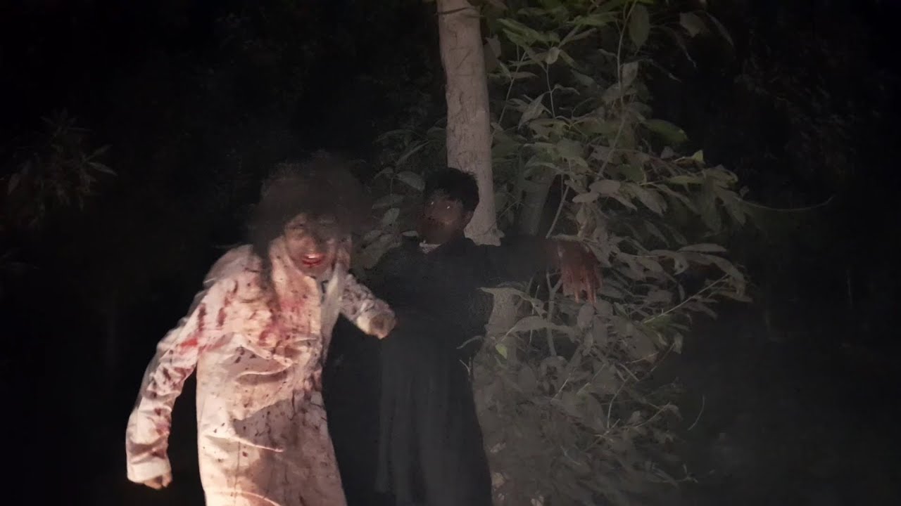 DANGEROUS ZOMBIE 🧟‍♀️ - Horror Short Film - YouTube