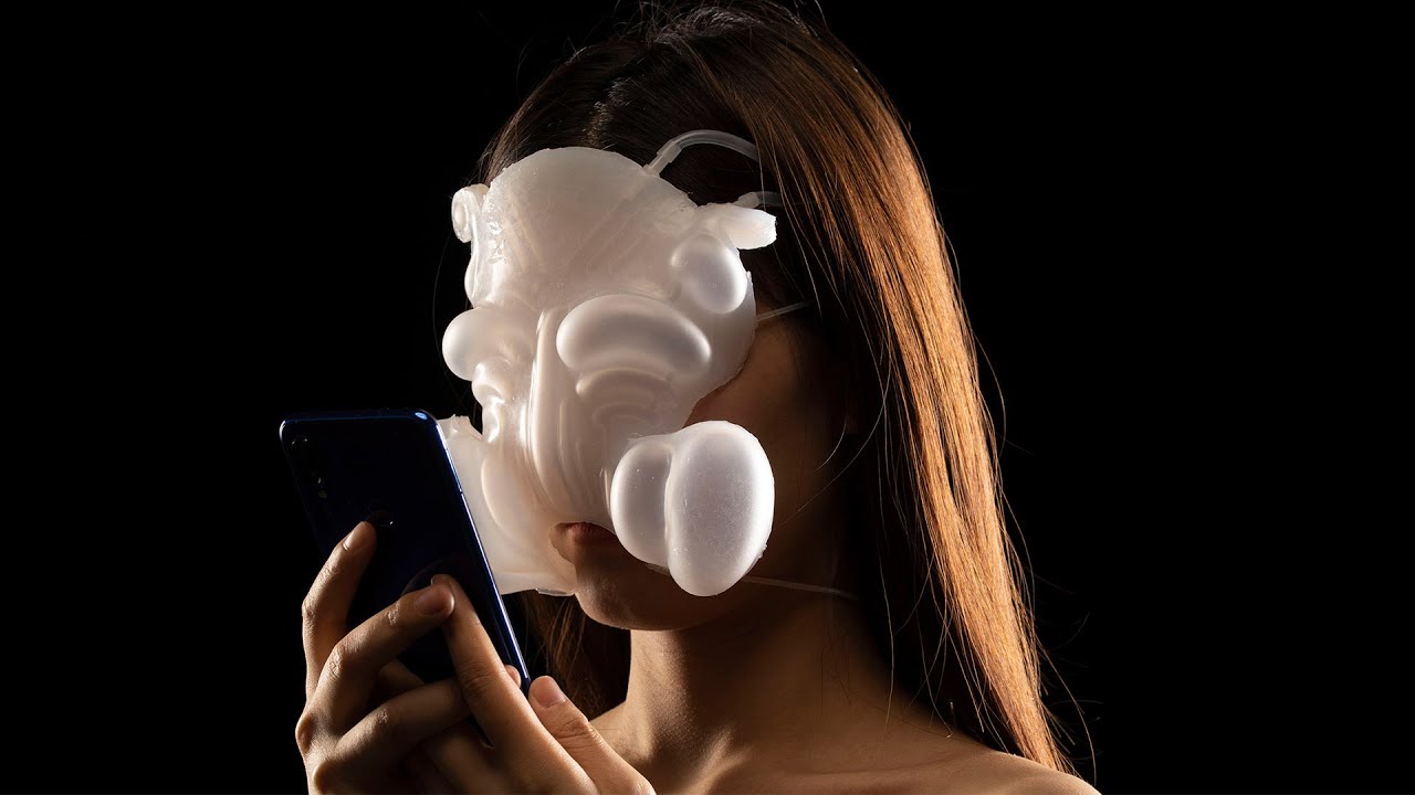 This mask uses artificial intelligence to respond to your emotions ...