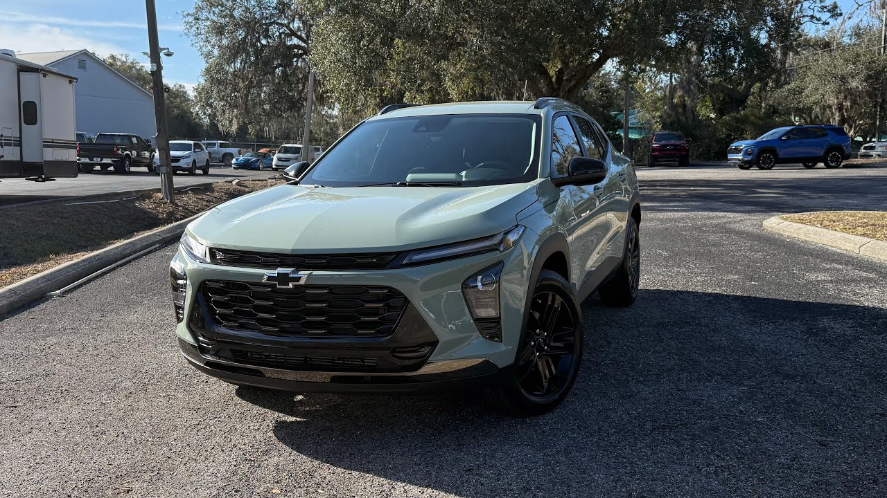 FIRST LOOK! | 2026 Chevrolet Trax Activ in Cacti Green - YouTube