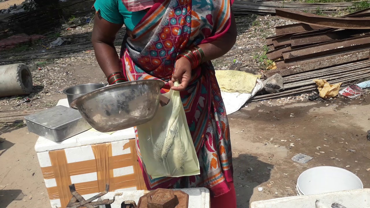 Meena Fish Selling in Vijayawada by Women , Meena Fish Selling in India ...