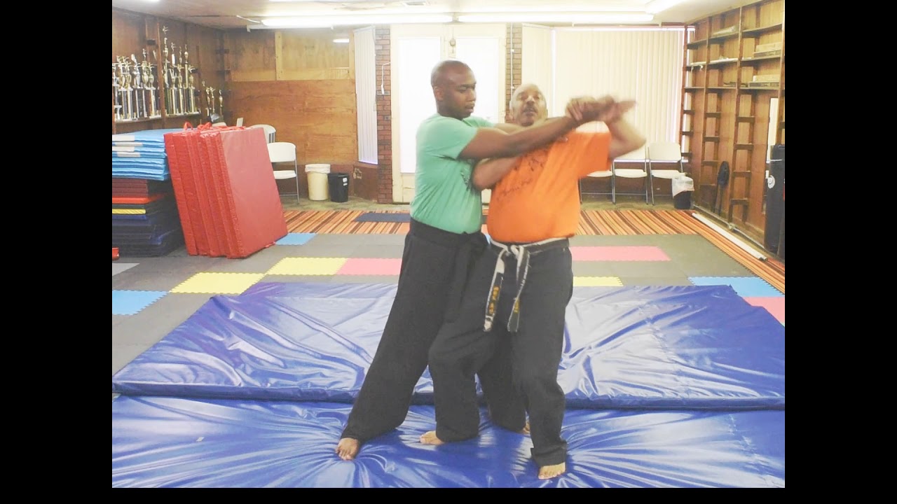 Front hand grab, (Side step and throw #1 (Aikido) - Lesson 33 - YouTube