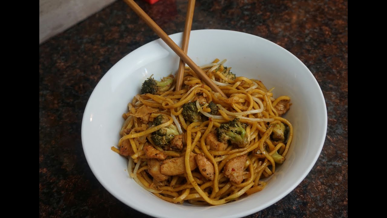 Spicy Chicken Chow Mein - YouTube