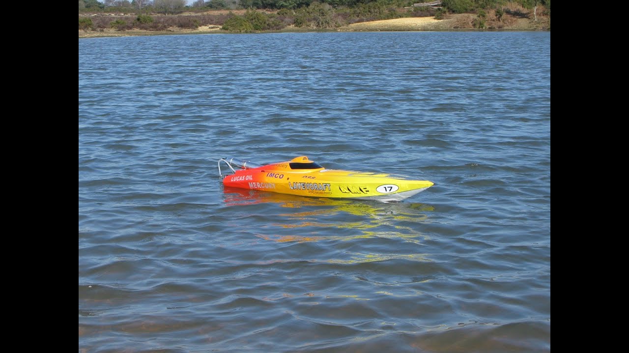 GAS Model Power Boat First Start up. - YouTube