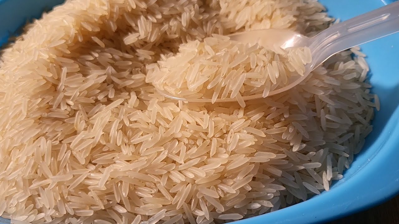 Raw Rice Eating Sounds - YouTube