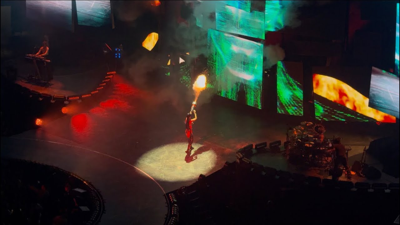 Katy Perry - Rise LIVE at the Lifetimes Tour in Denver, CO - YouTube