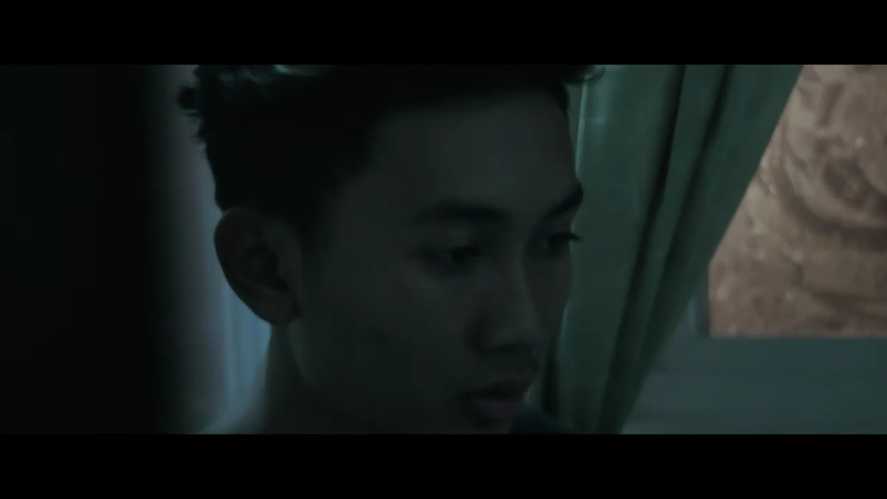 THE MASKED MAN - SHORT HORROR MOVIE - YouTube