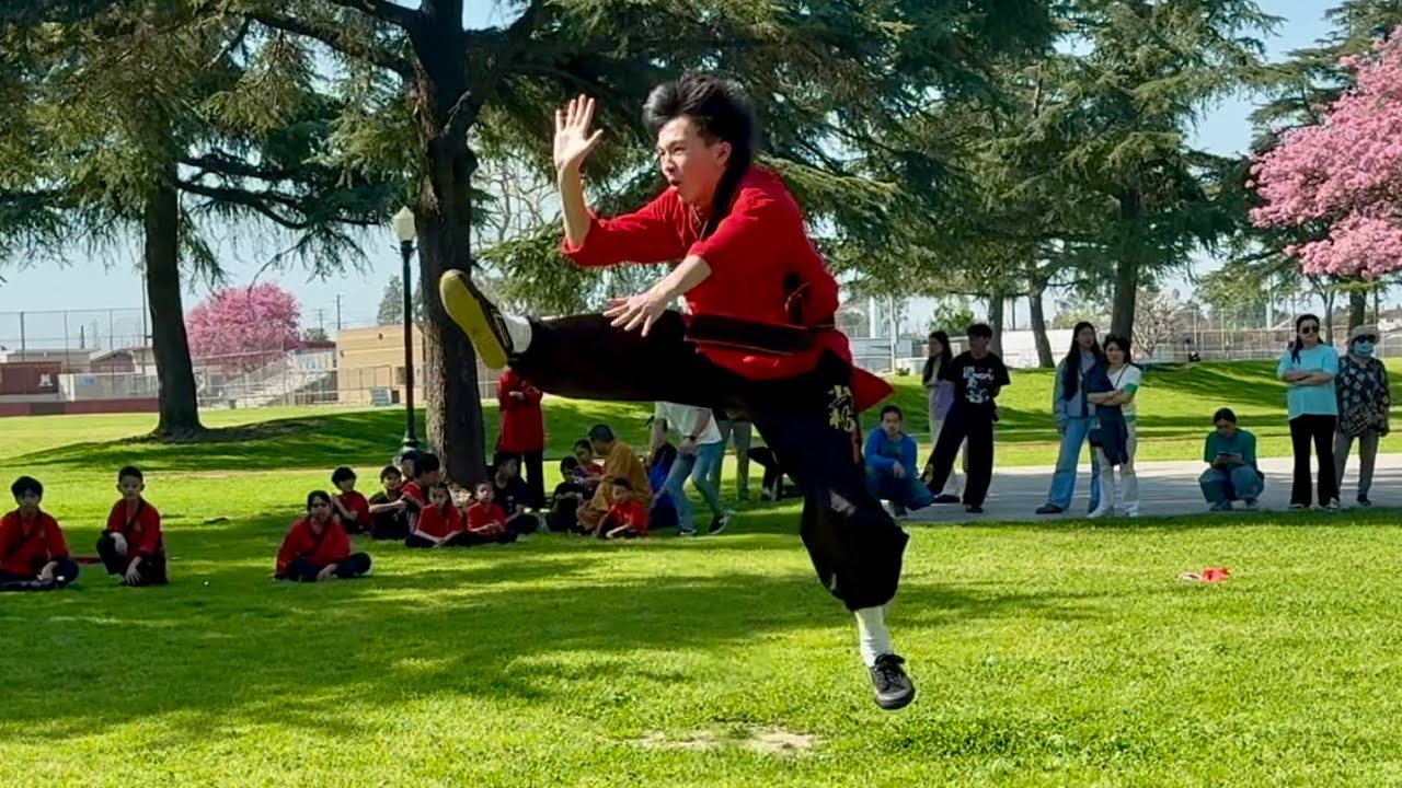 Martial Arts｜Shaolin Kung Fu Performance (Full Show) - YouTube