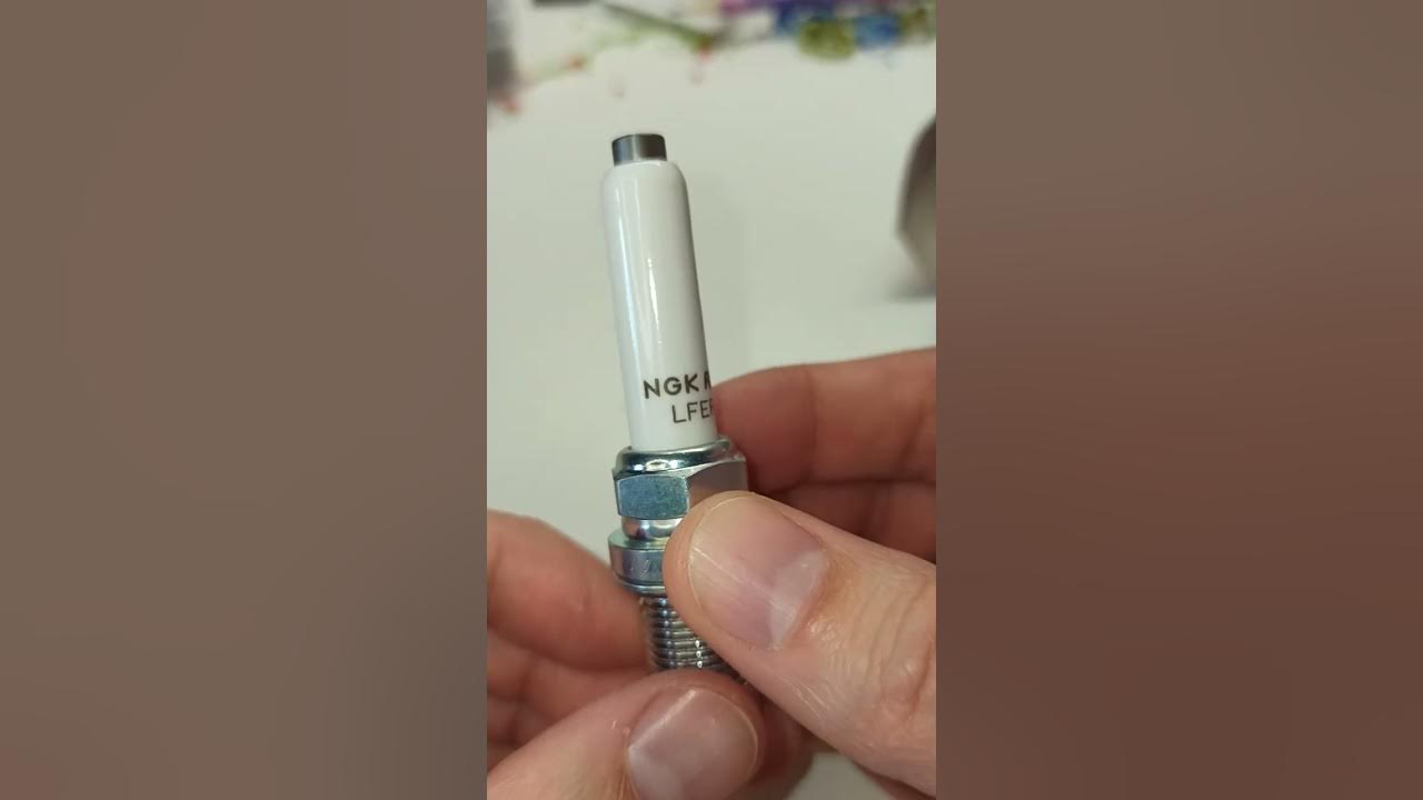 Свечи зажигания NGK Ruthenium HX 95125 LFER7BHX для 1.8 и 2.0 литровые автомобили VAG - YouTube