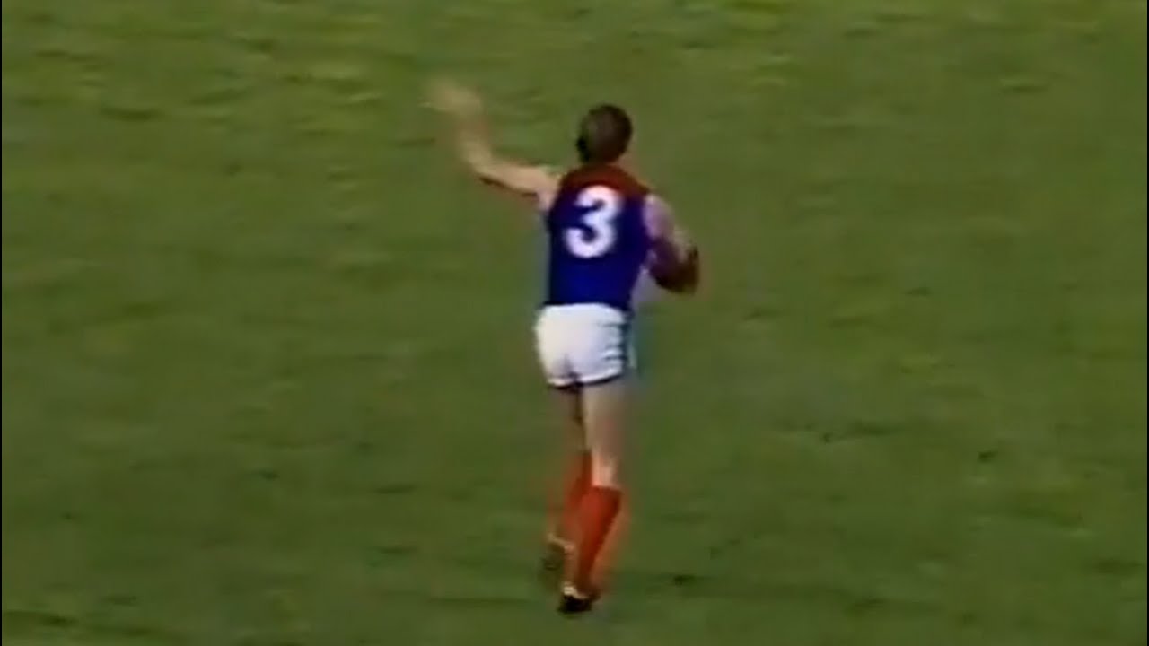 1984, Rd 11 - The Healy Brothers, Gerard & Greg, combine for 6 goals ...