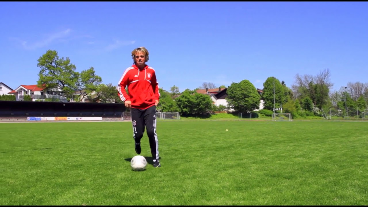 The Didi Football move - YouTube
