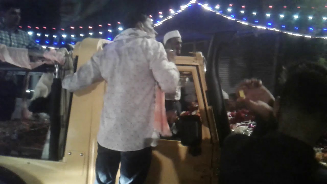 Night life of Nagpara Mohammed Ali road - YouTube