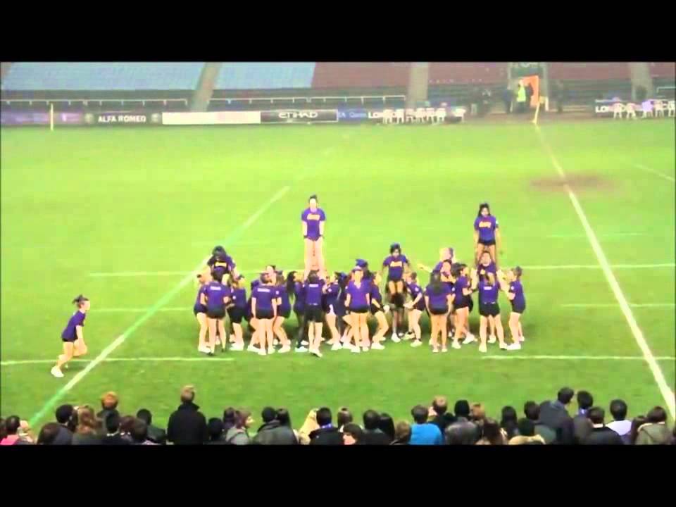 Cheerleading at Varsity 2012 - UCL vs KCL - YouTube