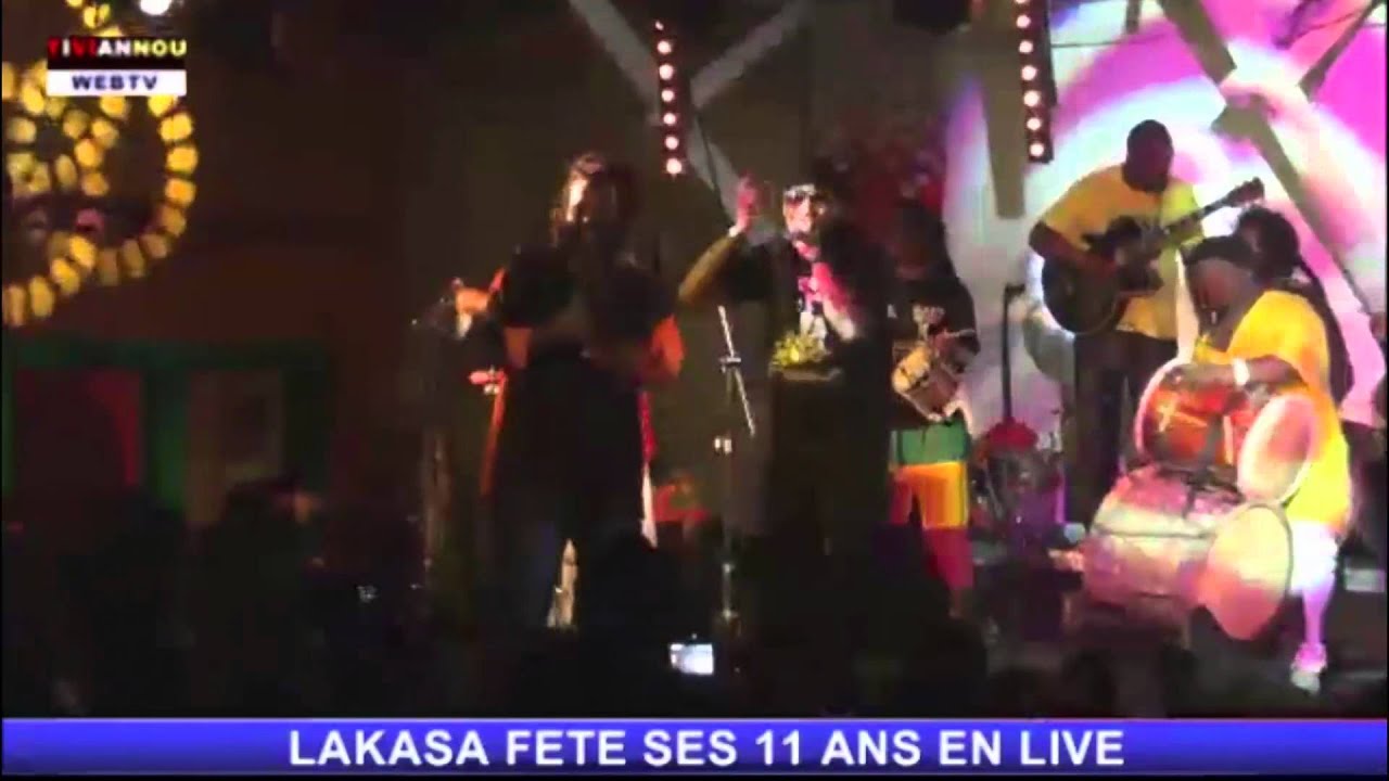 CONCERT AKIYO EN LIVE DE LAKASA AVEC DALY - YouTube