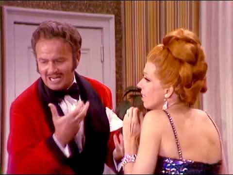 Carol Burnett: Funt & Mundane Stage Crew Revenge