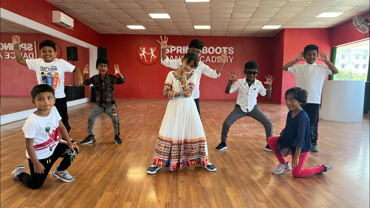 Achachoo | KIDS BATCH | SPRING BOOTS DANCE ACADEMY - YouTube