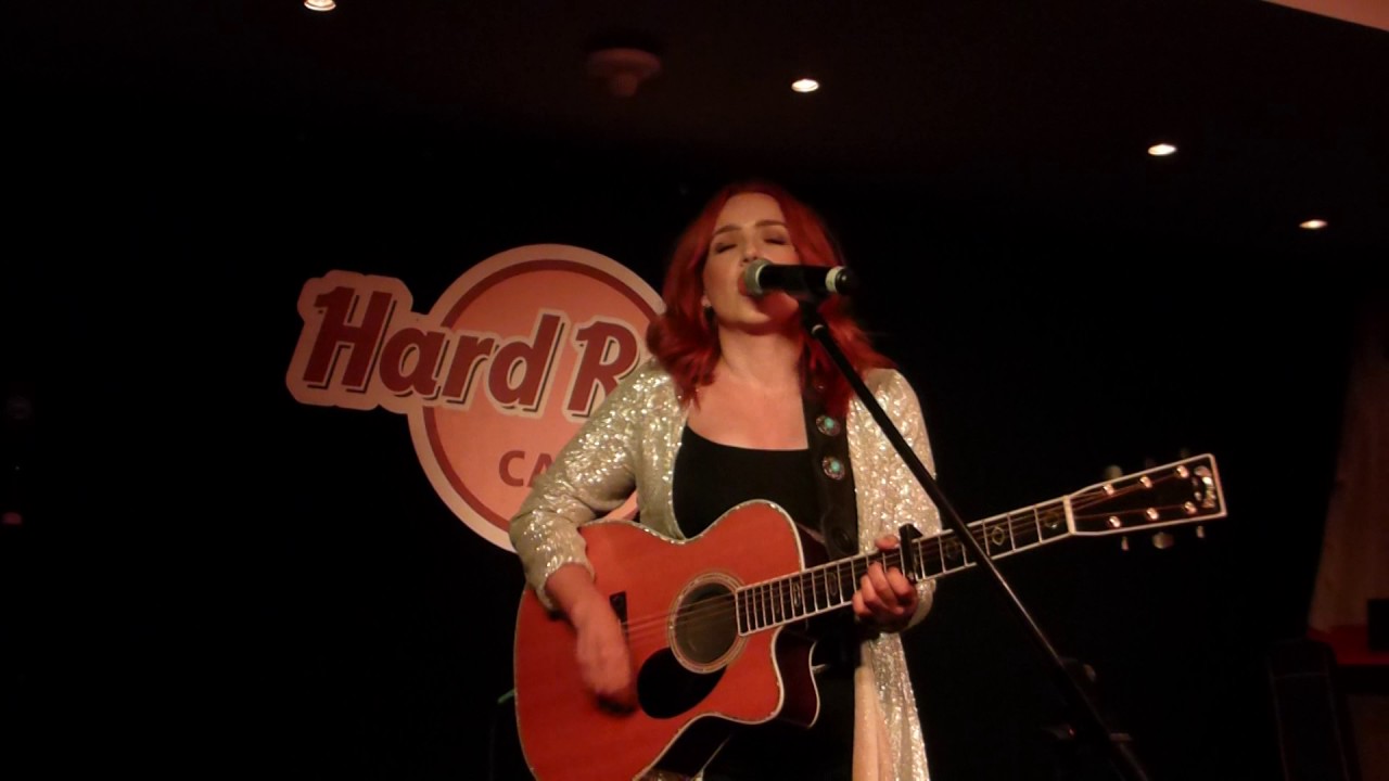 2 Laura Oakes - Snakes & Ladders - The Hard Rock Cafe - 29 - 03 - 17 ...