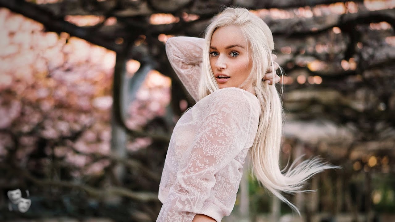 Audioboy - Easy Road - YouTube