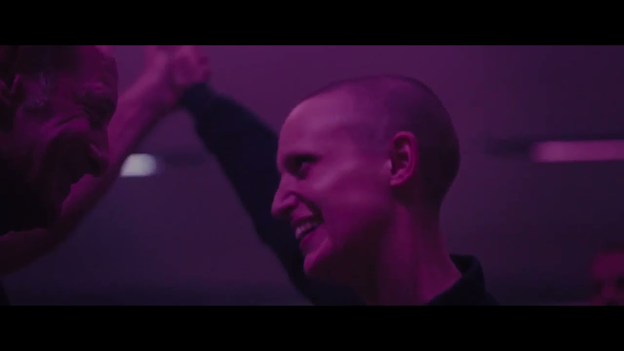 Titane (2021) Dance scene - YouTube