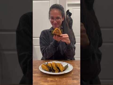 Fried Cheesy Buldak Onigiri - YouTube