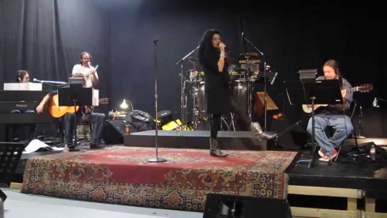 Roxanna "Fresh" Rehearsal at DC Music - YouTube