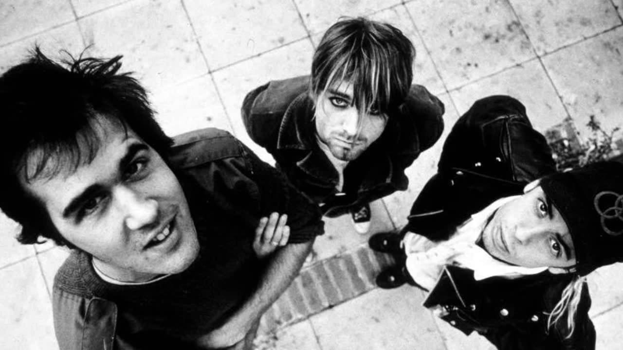 Nirvana - About A Girl - YouTube