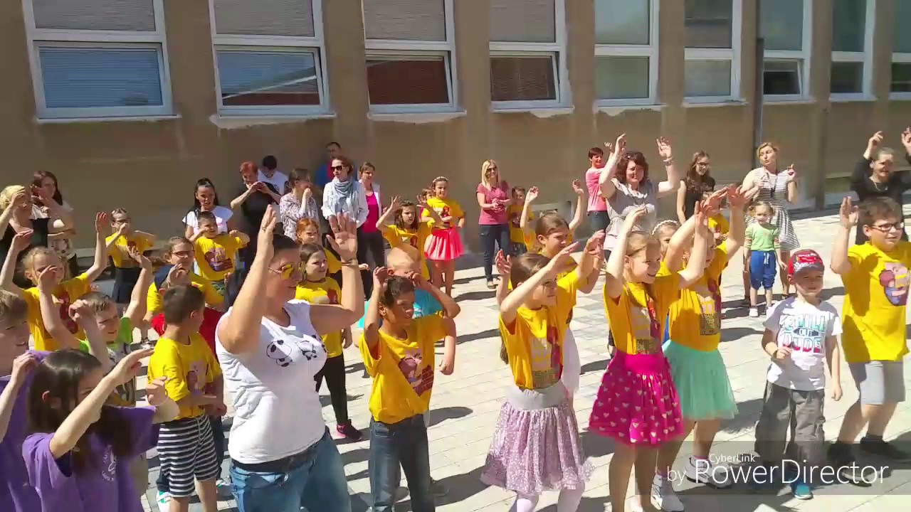 Family day, ZS L. Balleka - YouTube