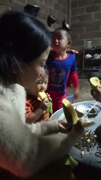 Kuv pab niam tub sib noj taub ntoo.2025 - YouTube