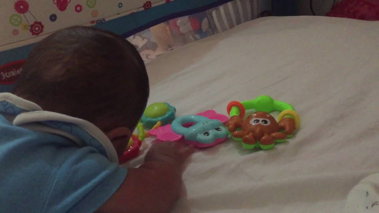 Training sa pagdapa ni baby Sy namin - YouTube