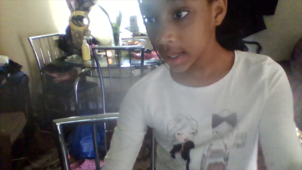 How to draw a Manican with a Dress - YouTube