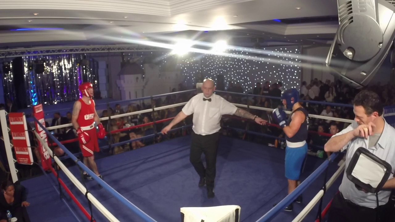 Ultra White Collar Boxing Gillingham | Stuart Hemsworth VS Max Oldfield ...