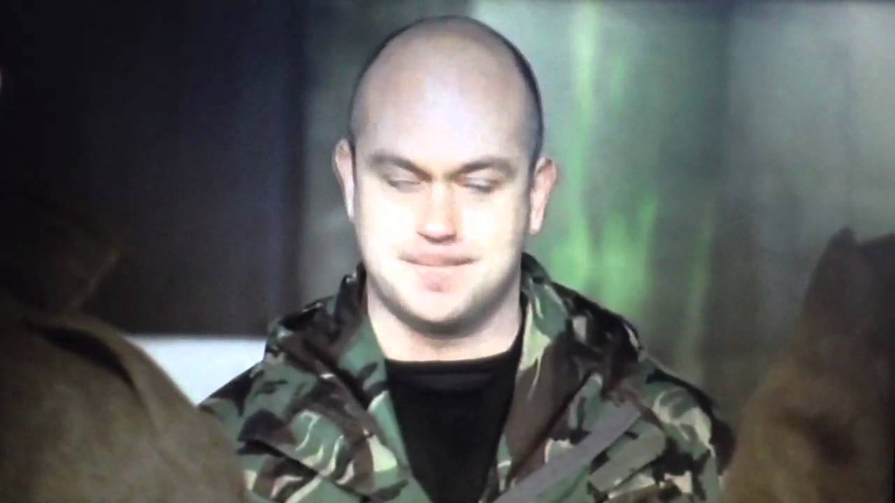SAS Selection (Combat Survival) with Ross Kemp - YouTube