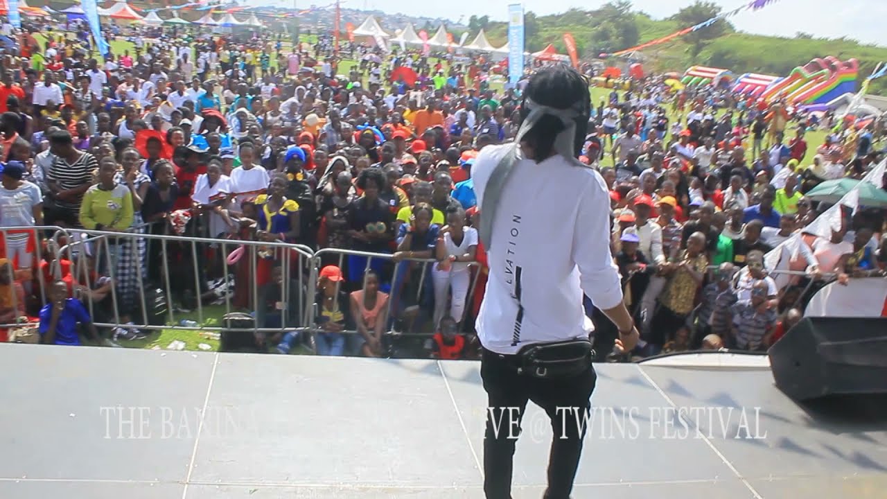 Banina Chris Performing Live at The Twins Festival - YouTube