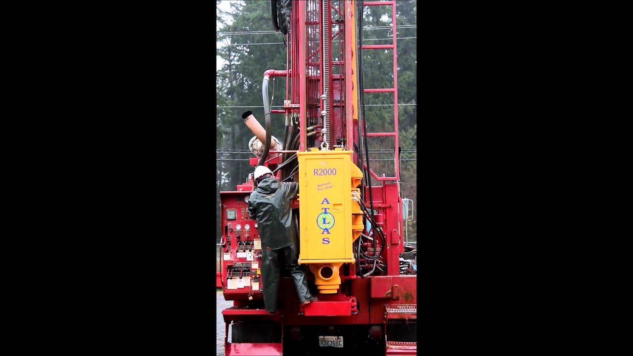 Casing hammer hydraulic swing out. - YouTube