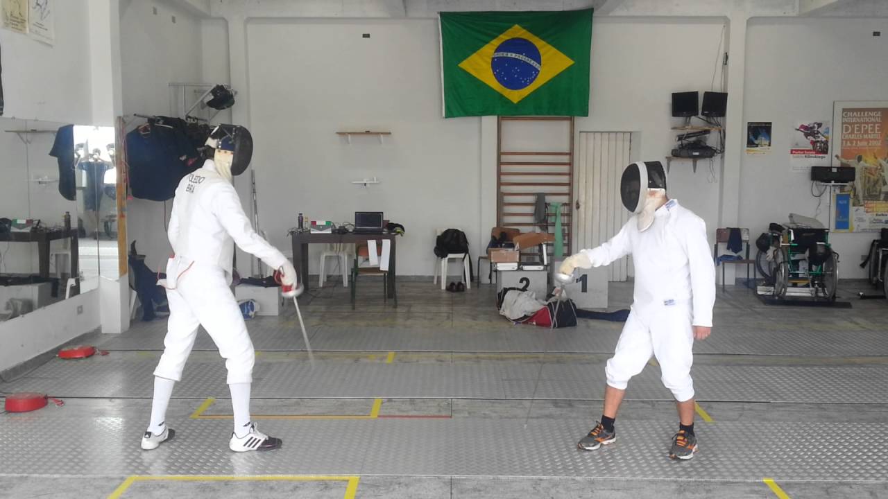Epee Wireless Fencing System - YouTube