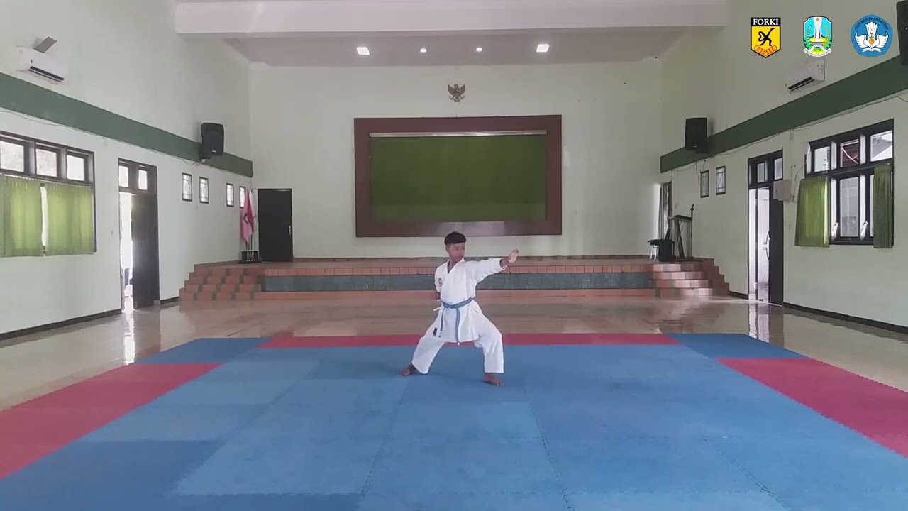 O2SN Bidang Karate - SMA Negeri 2 Ponorogo - YouTube