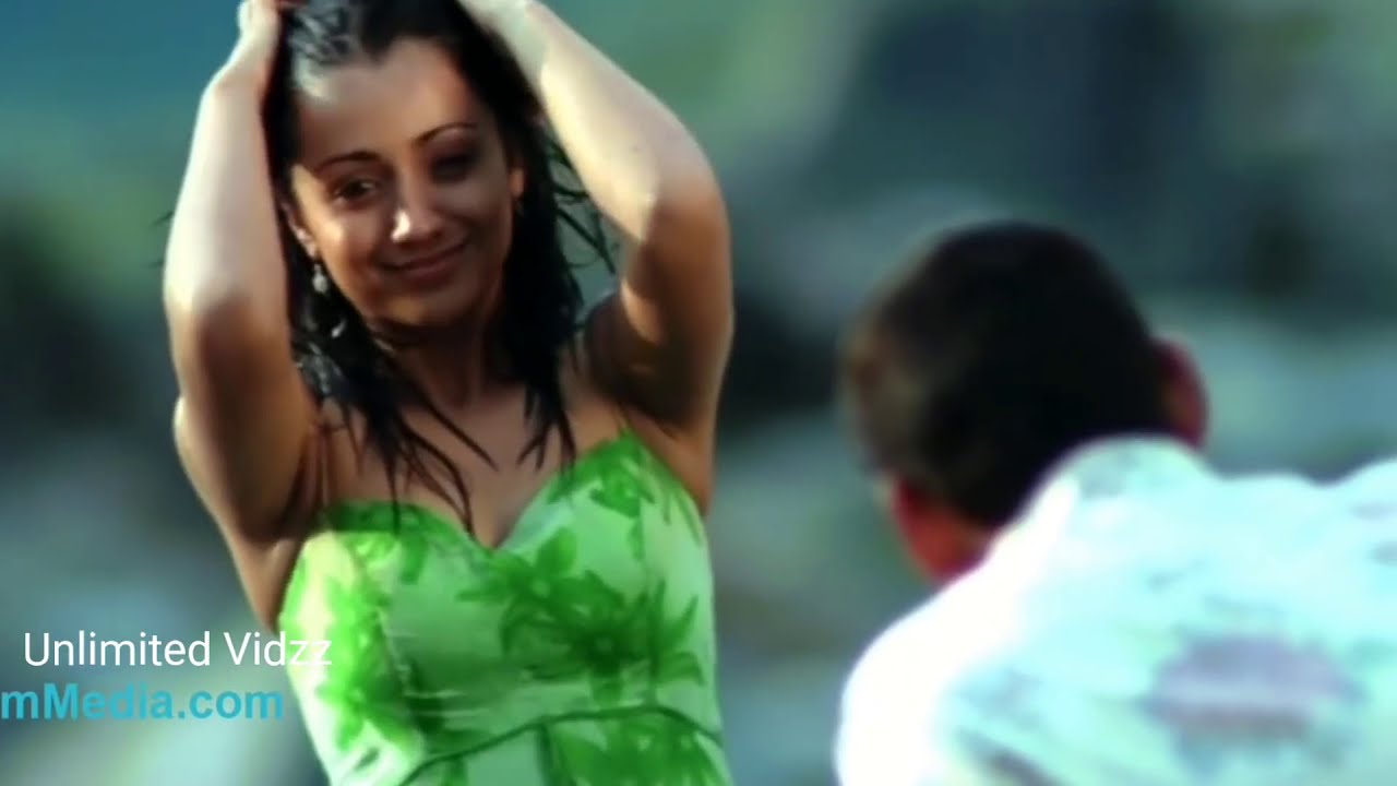 Trisha Krishnan big back moving dance !! trisha krishnan romance ...