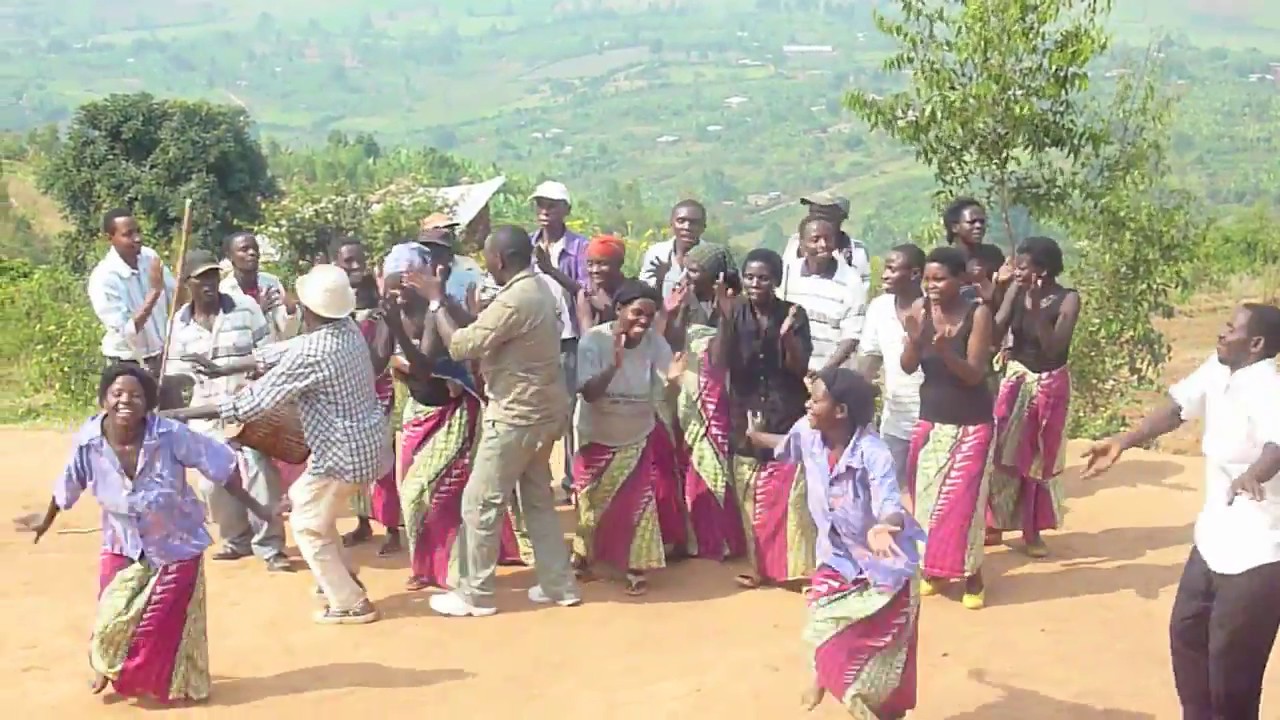 Rwandan Batwa, Twa, singing group in the hills outside of Kigali - YouTube