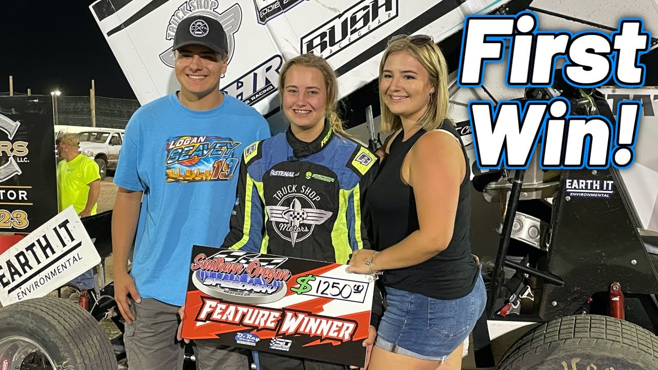 Carly Holmes FIRST SPRINT CAR WIN! (14 Years Old) - YouTube